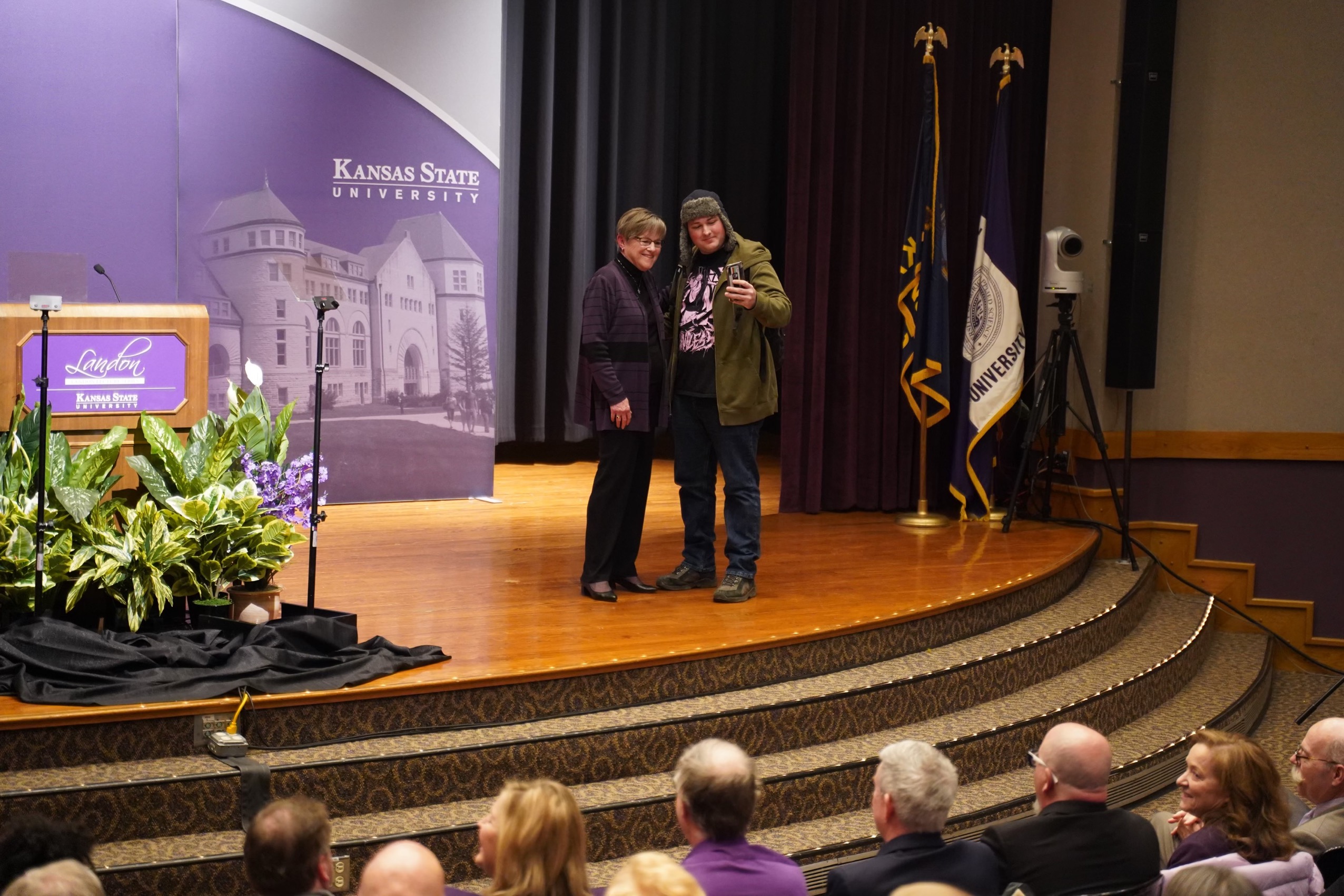 MEDIA RELEASE: Governor Kelly Delivers Landon Lecture Series Address ...