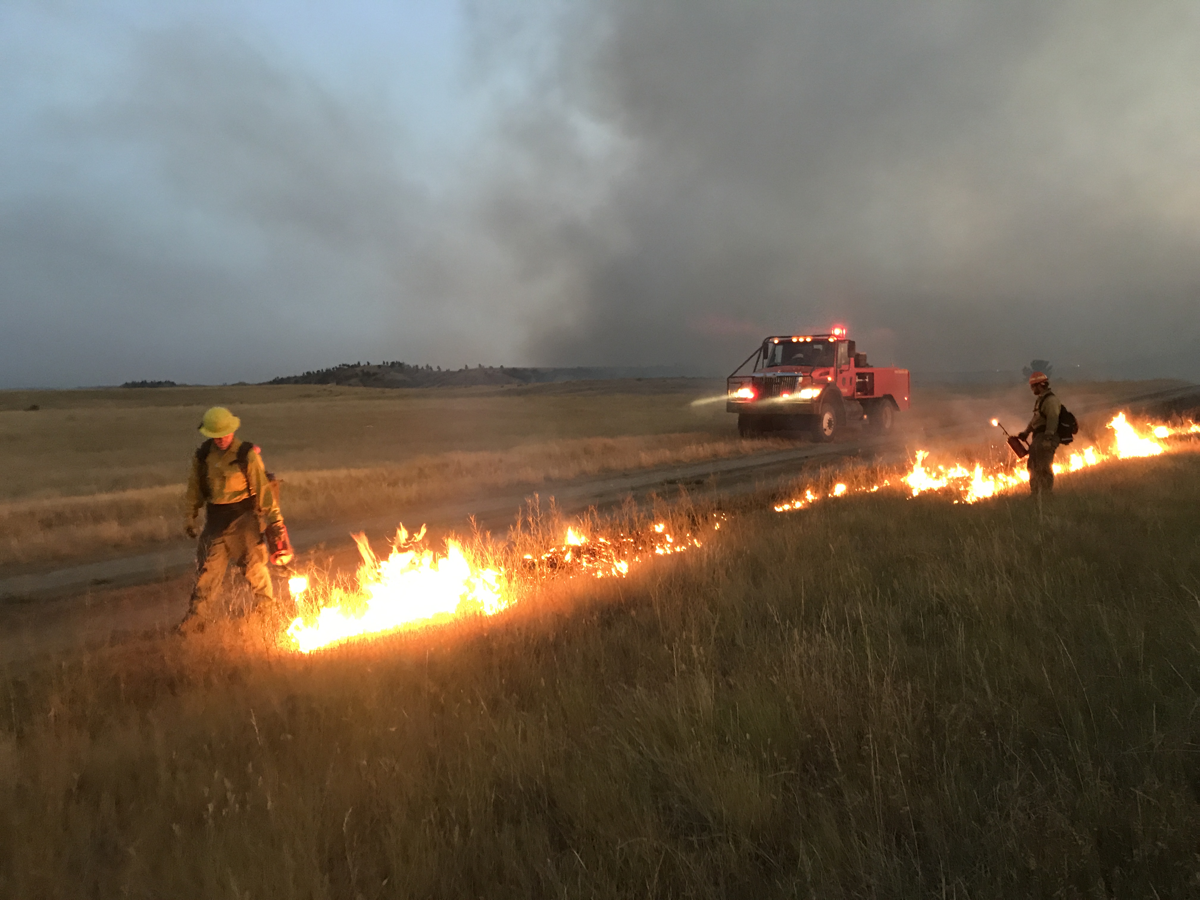 (w/video) Michigan DNR wildfire fighters pitch in on western blazes