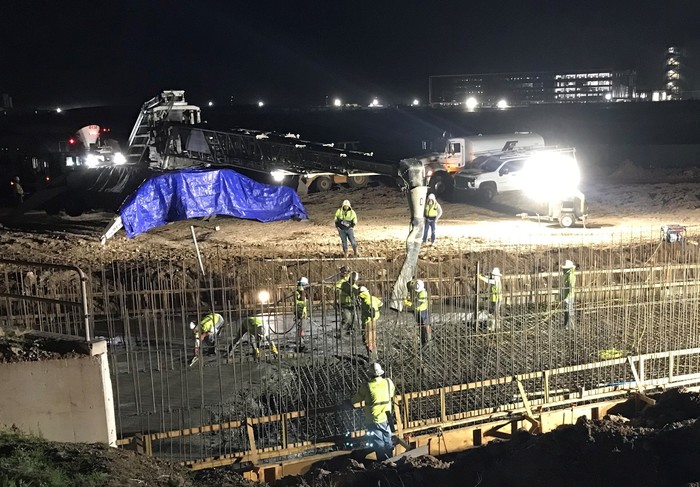 Westbound Loop 303 closed between I-17 and Lake Pleasant Parkway Jan. 28-29