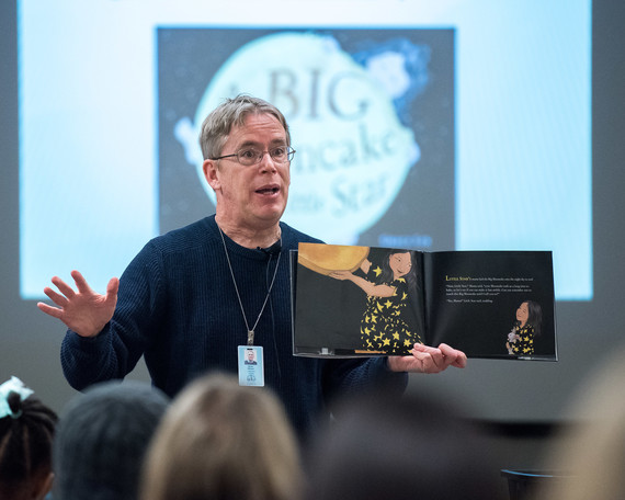 Corrected: Gift ideas for book lovers, Giving Tuesday, and holiday closures