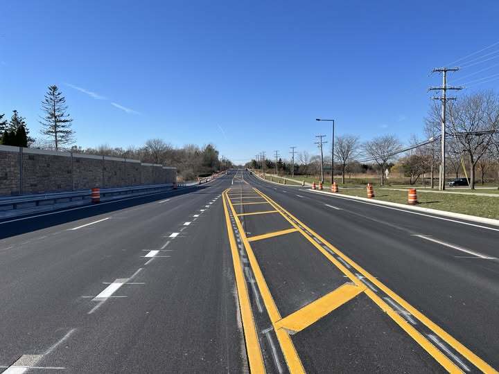 Aptakisic Road Project is Complete