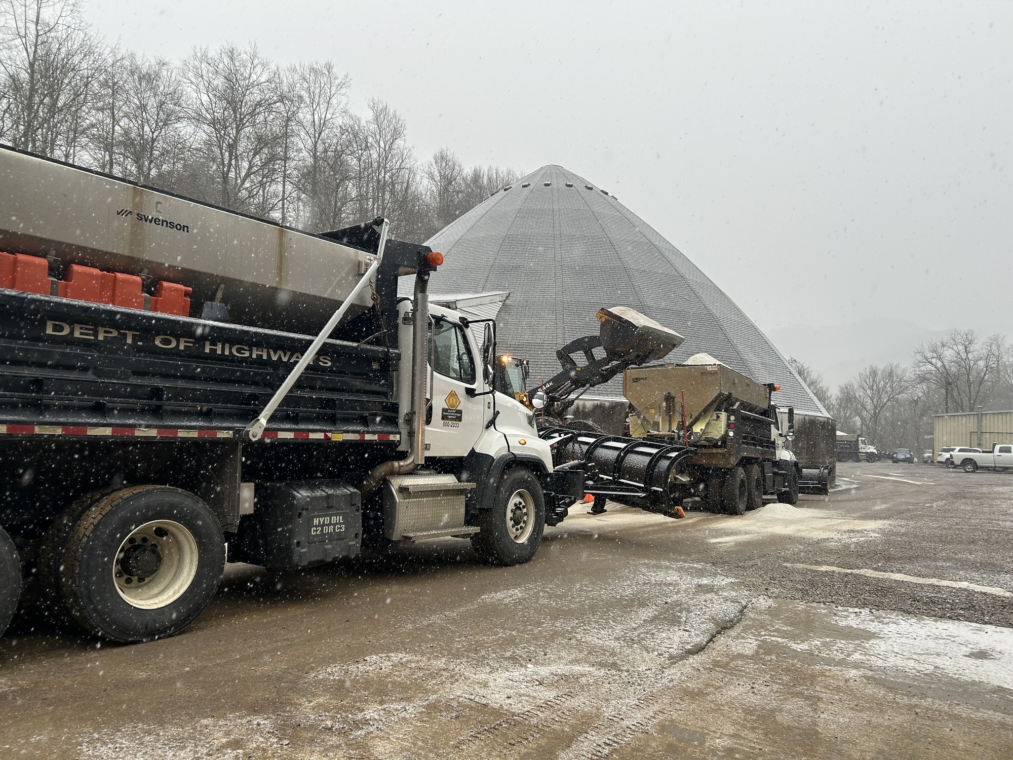 KYTC District 12 Battles First Snow and Ice Storm of 2025