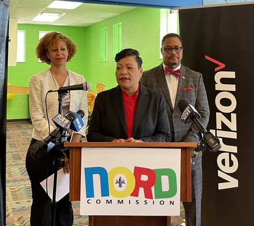 City of New Orleans Celebrates Opening of Mobile Computer Labs Across ...