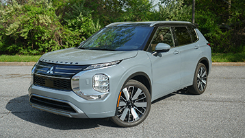 Refreshed Mitsubishi Outlander, Plus First Drives in Ford Maverick ...