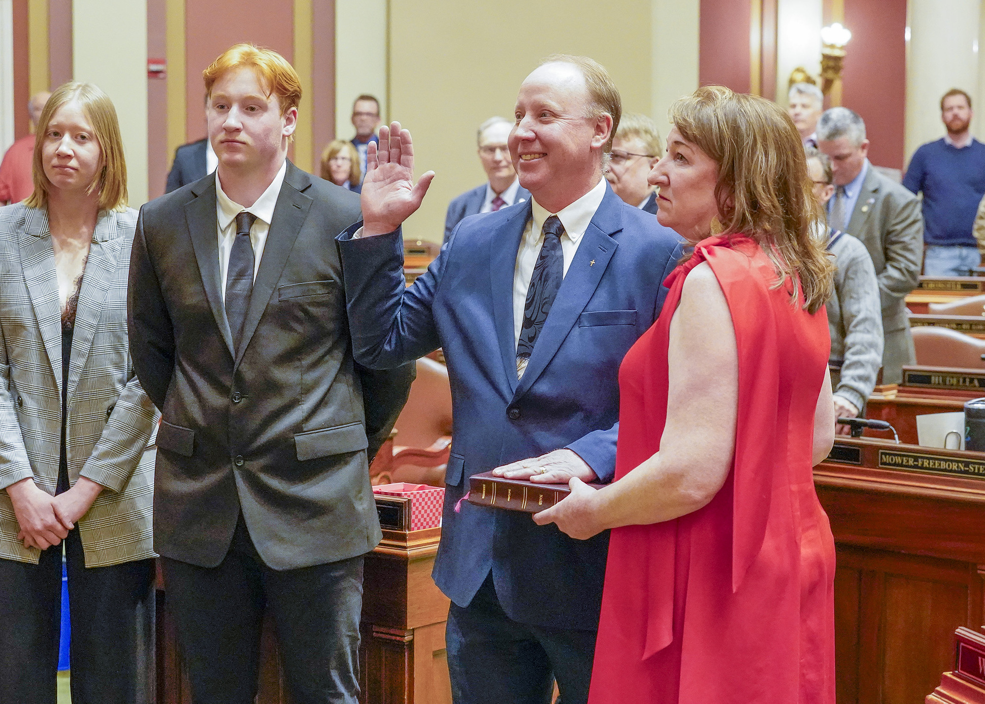 SESSION DAILY DIGEST: Wednesday, April 3