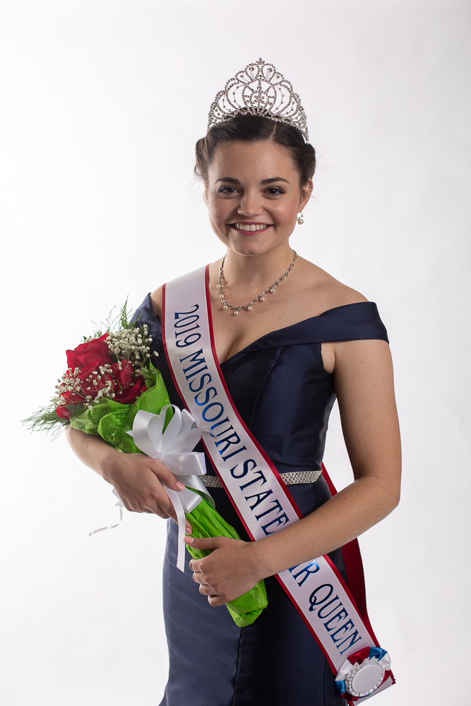 Miss Chloe Momphard Crowned 2019 Missouri State Fair Queen