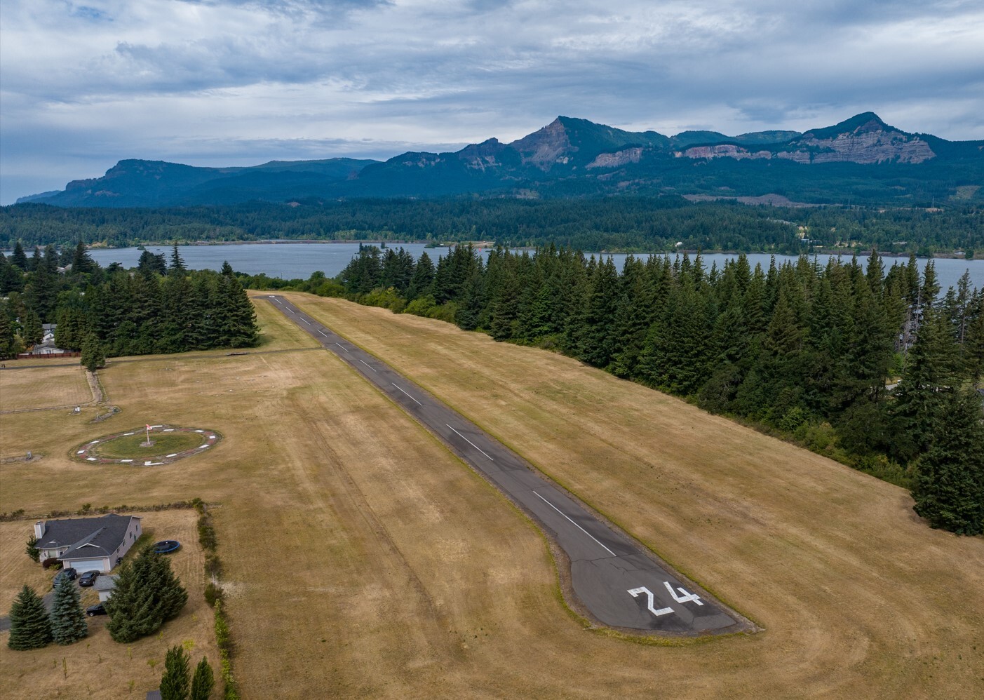 Cascade Locks State Airport - Markings Refresh