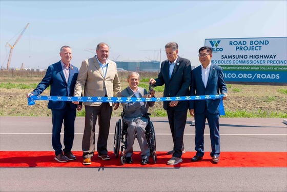 Governor Abbott Celebrates Texas’ Semiconductor Leadership At Samsung ...