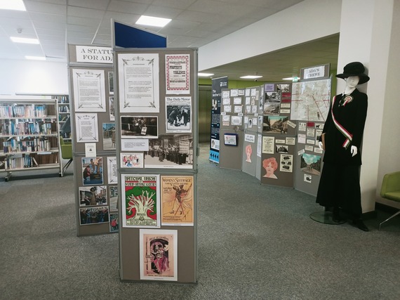 Save £1000s with Cheshire East Libraries